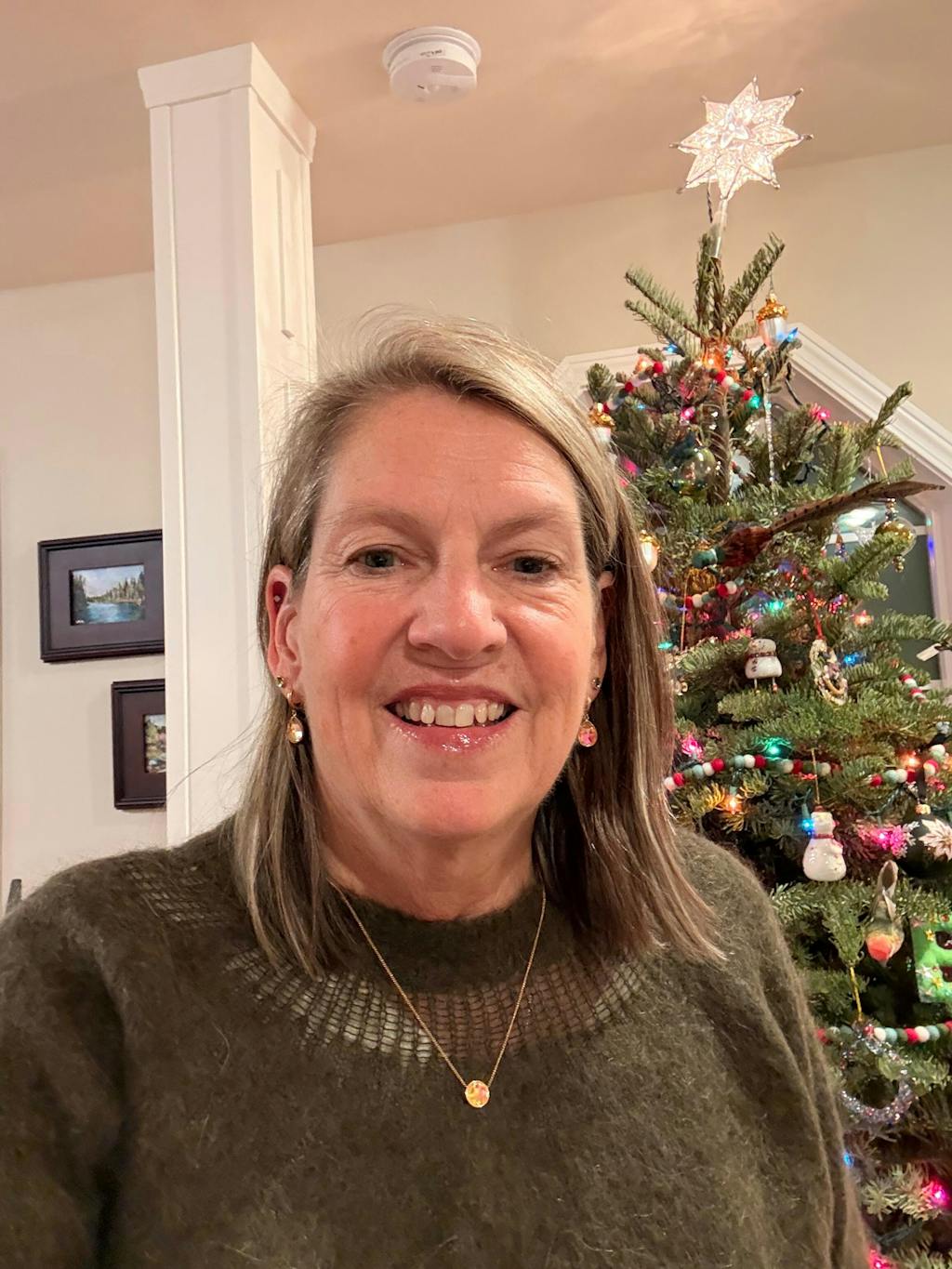 How to Get a Mermaid Pendant in Stardew Valley: A Step-by-Step Guide ...