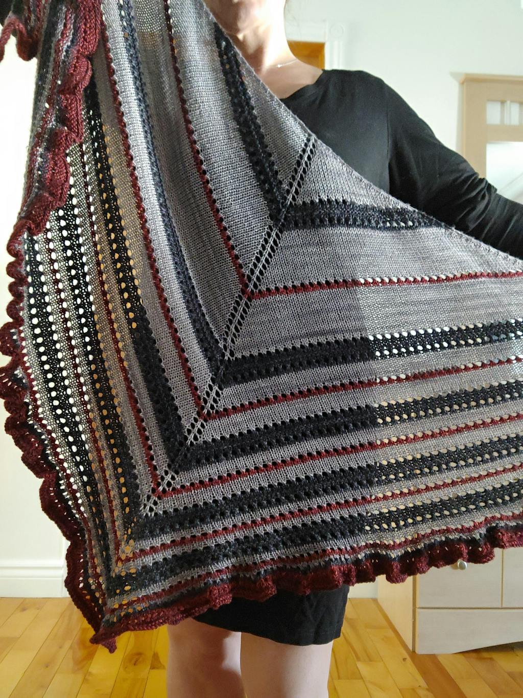 Copper Raffle - Shawl Pattern – Biscotte Yarns