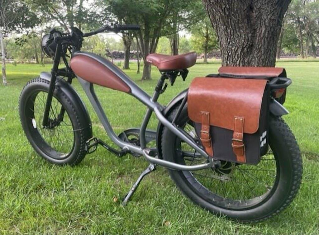 Revi Bikes Cheetah Cafe Racer Elite 26 Inch Fat Tire Ebike 48V 750W El ...