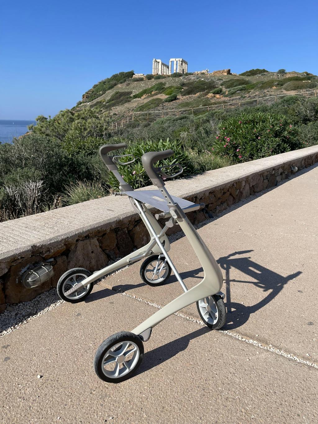 byACRE Carbon Ultralight Walker | Carbon Ultralight Rollator - Let's ...