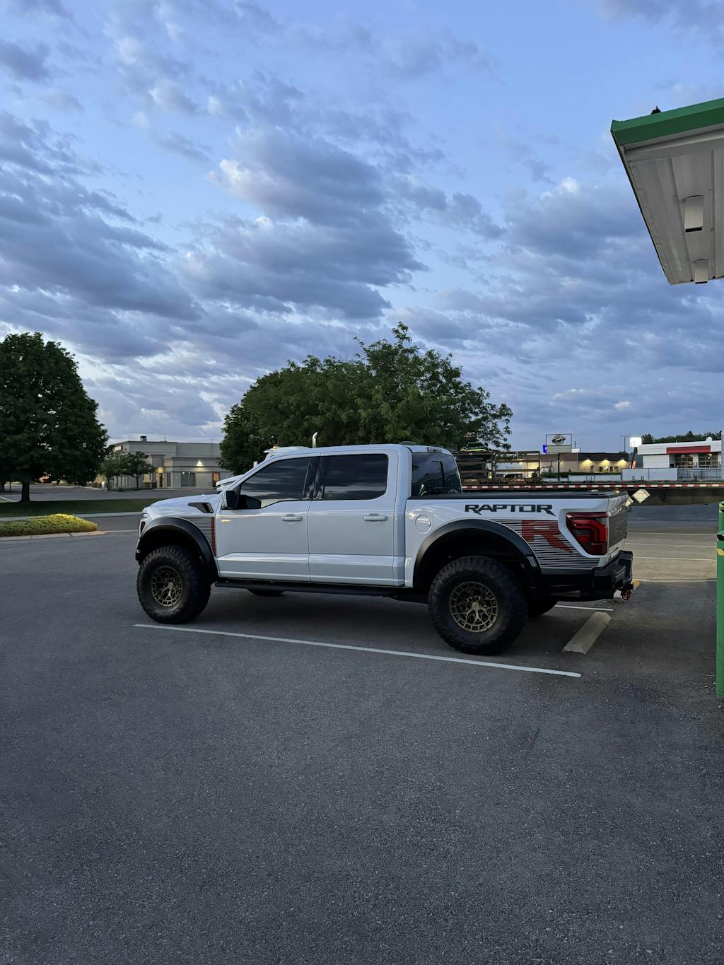 SDI Leveling Upper Mount [21+ Raptor] – Level Up Suspension