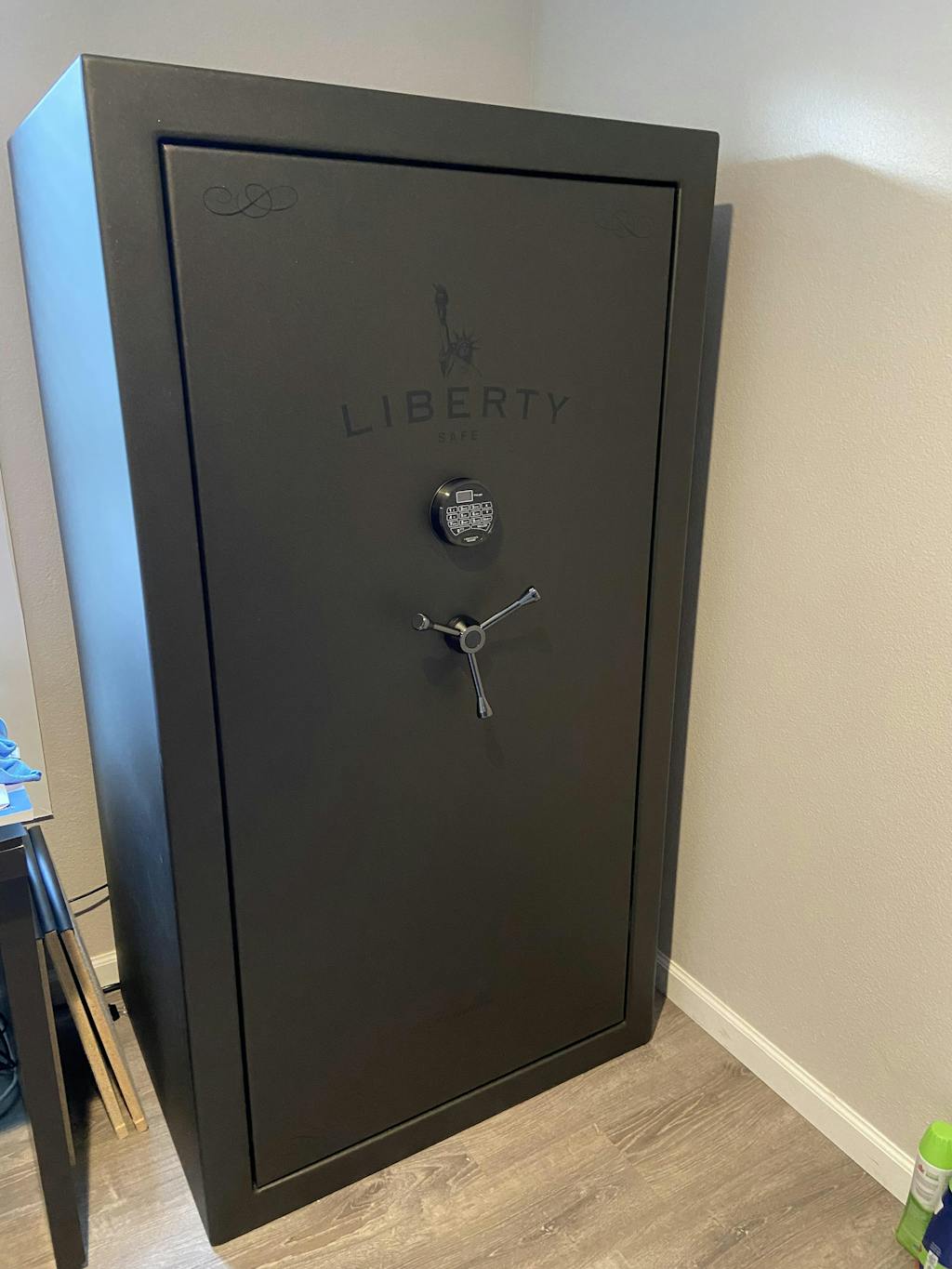 Franklin 40 Gun Safe | 110 Minutes Fire | Made in USA by Liberty Safe