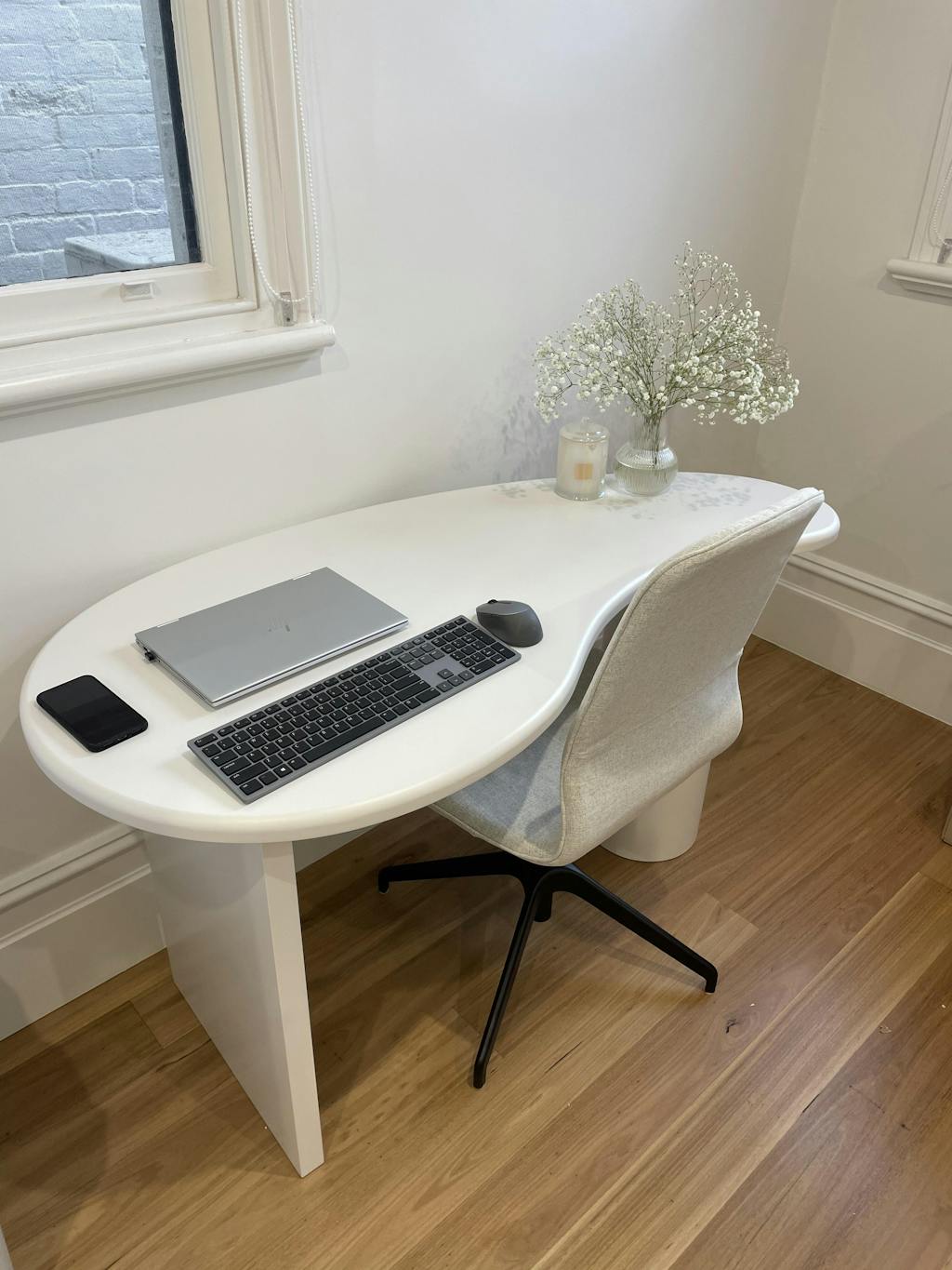 Buy Pebble desk Online in Australia | Lifely
