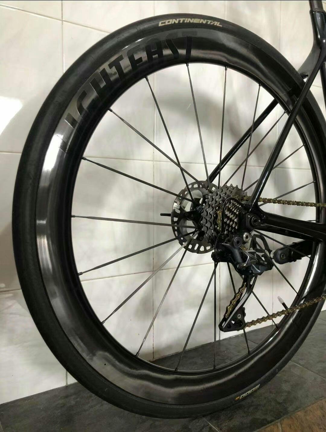 LIGHTFAST超軽量カーボンスポークホイールセット-LF CSB – LightFast