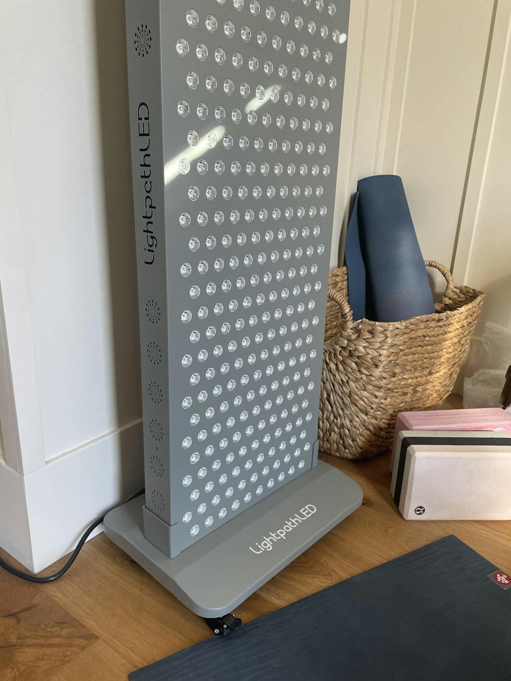 Diesel Floor Stand: Red Light Therapy Stand | LightpathLED