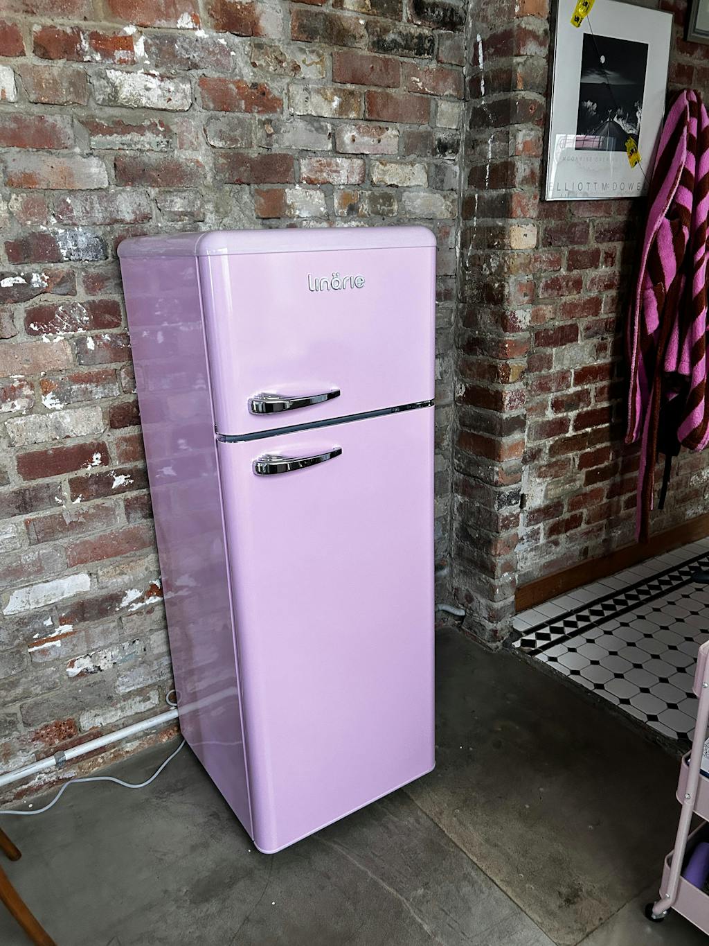 Pink Retro Fridge | Valloire 209L Pink Retro Top Mount Fridge | Linärie ...