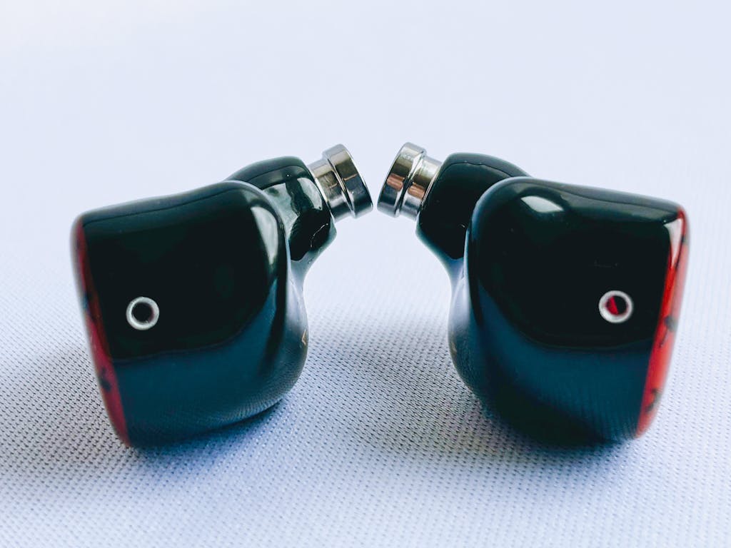 Punch Audio Martilo | 1 Planar + 2BA + 2DD Basshead IEM – Linsoul Audio