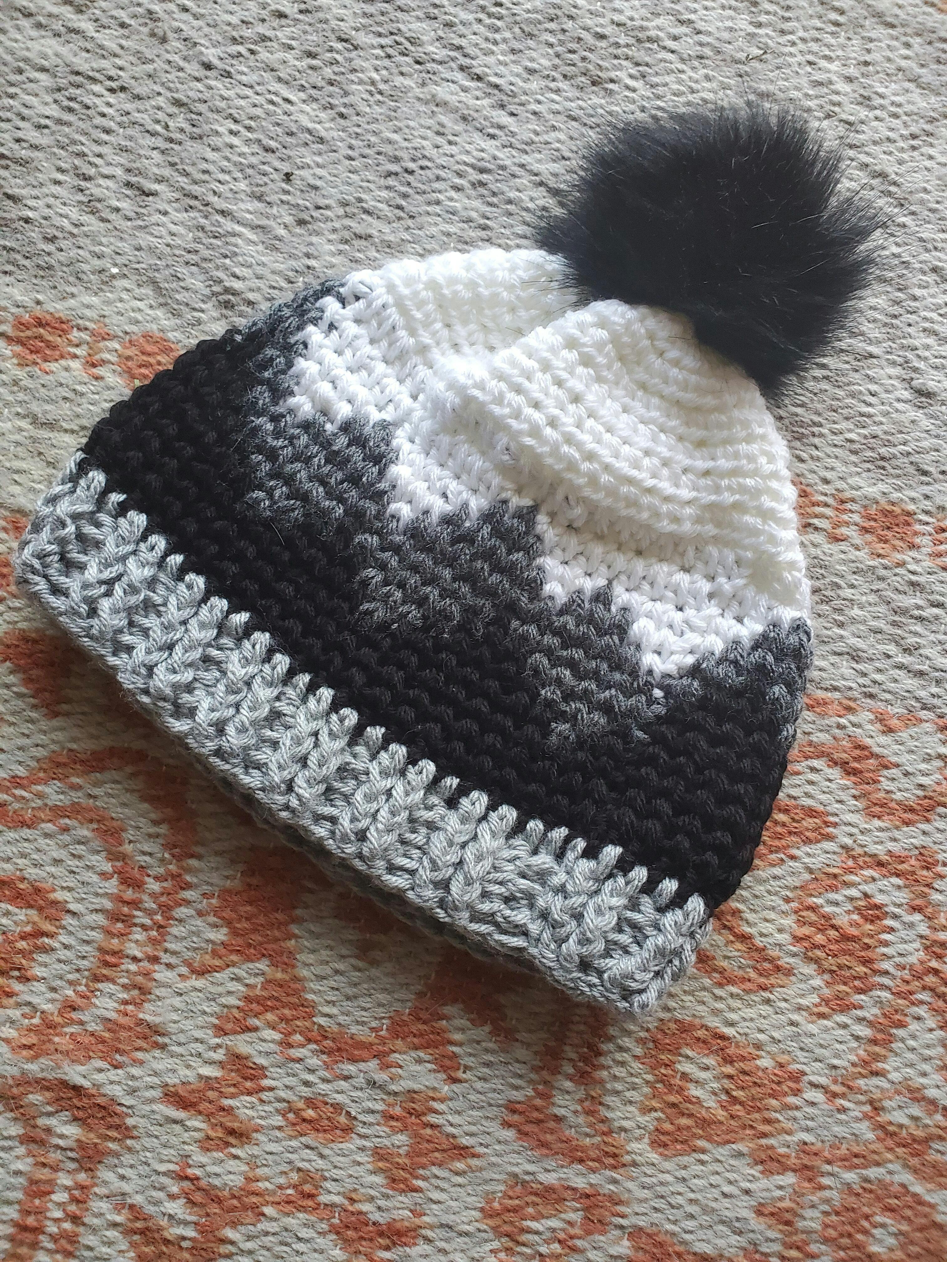 Basic Stitch Anti Pilling™ Yarn – Lion Brand Yarn