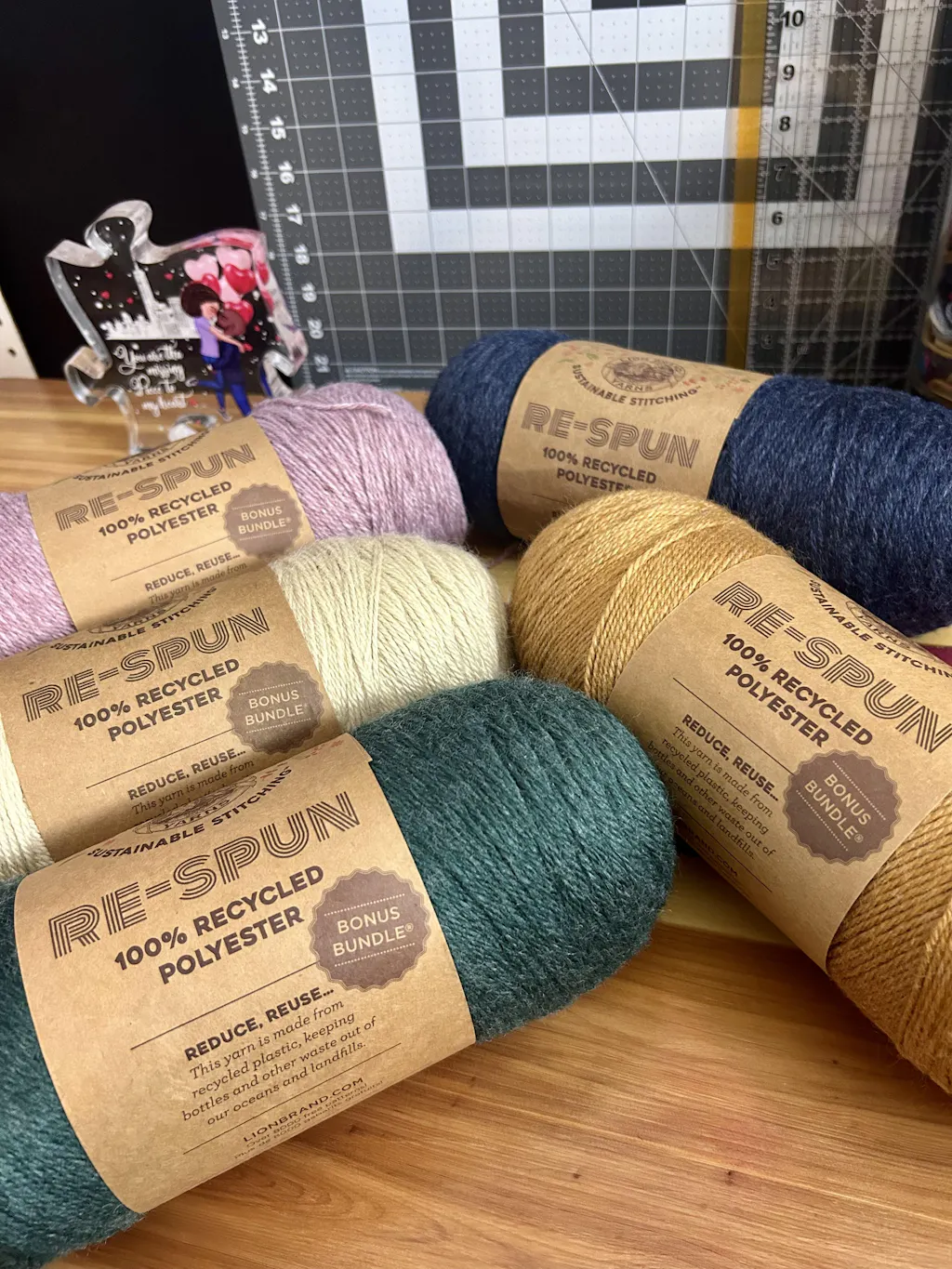 Re-Spun Bonus Bundle® Yarn – Lion Brand Yarn