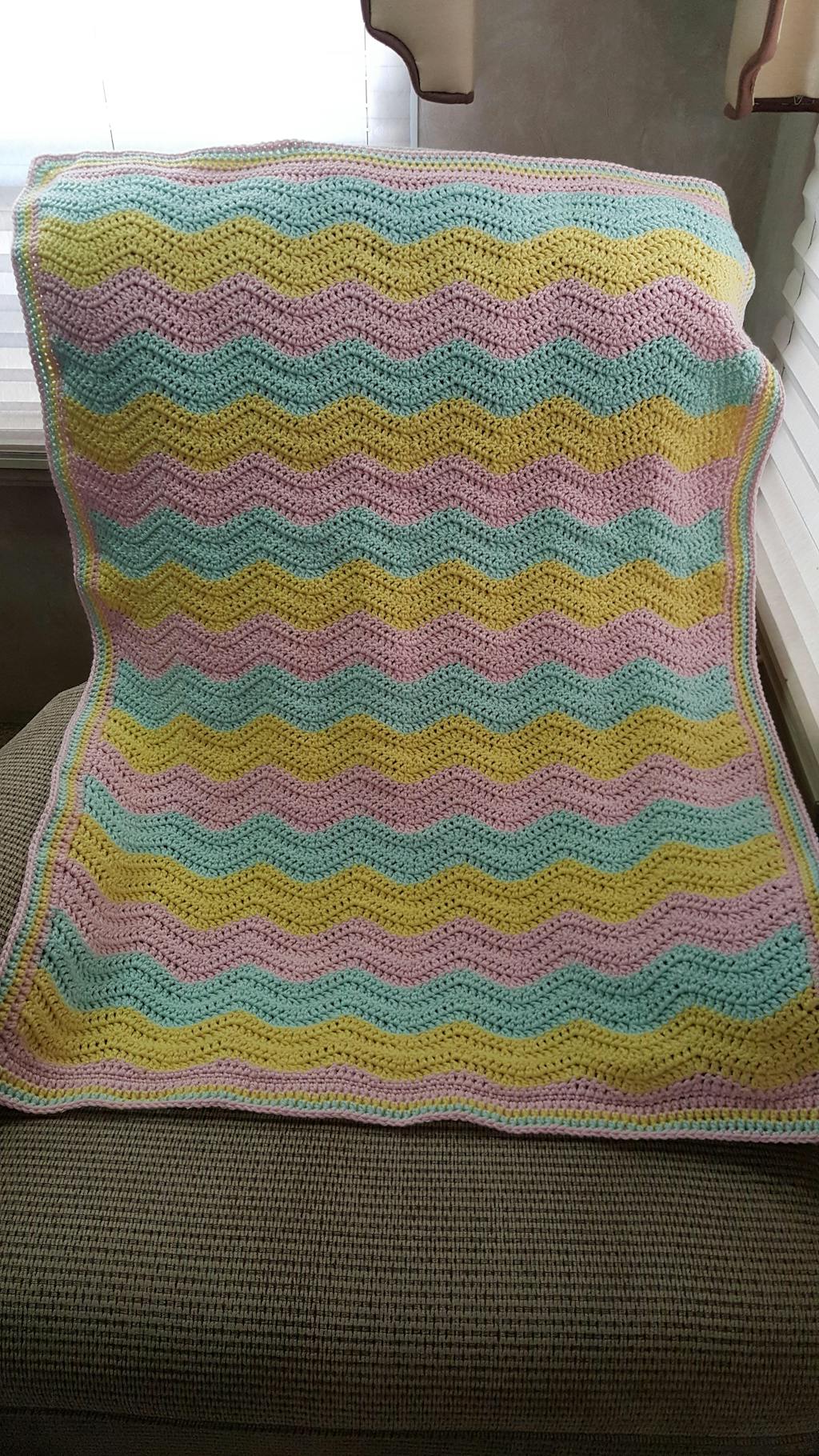 Basic Stitch Anti Pilling™ Yarn – Lion Brand Yarn