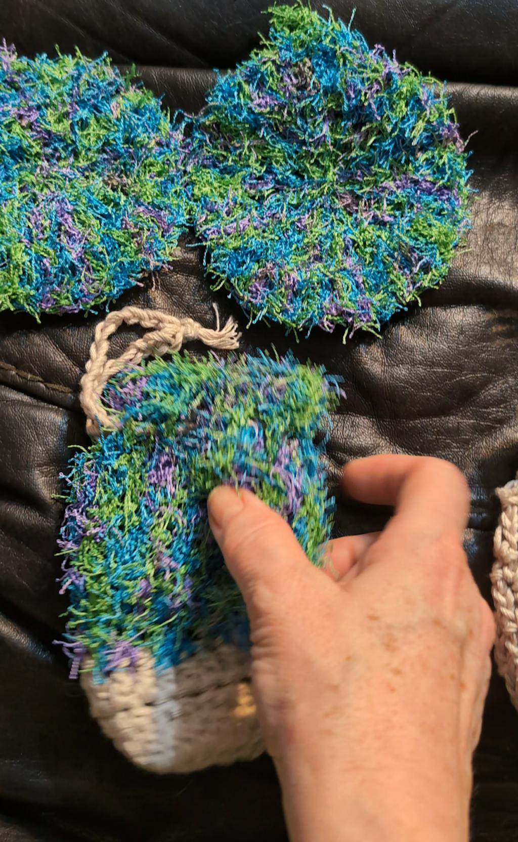 Stitch Soak Scrub™ Yarn Minis (Assorted 6 Pack) – Lion Brand Yarn