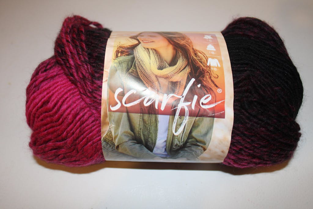 Scarfie® Yarn – Lion Brand Yarn