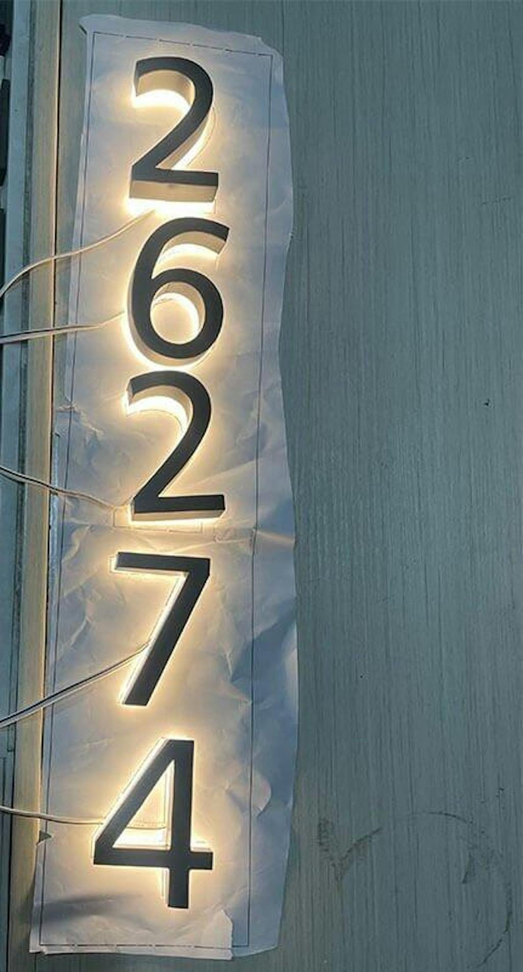 Custom Solar House Numbers & Lighted Address Signs – LitHouseNumberSigns