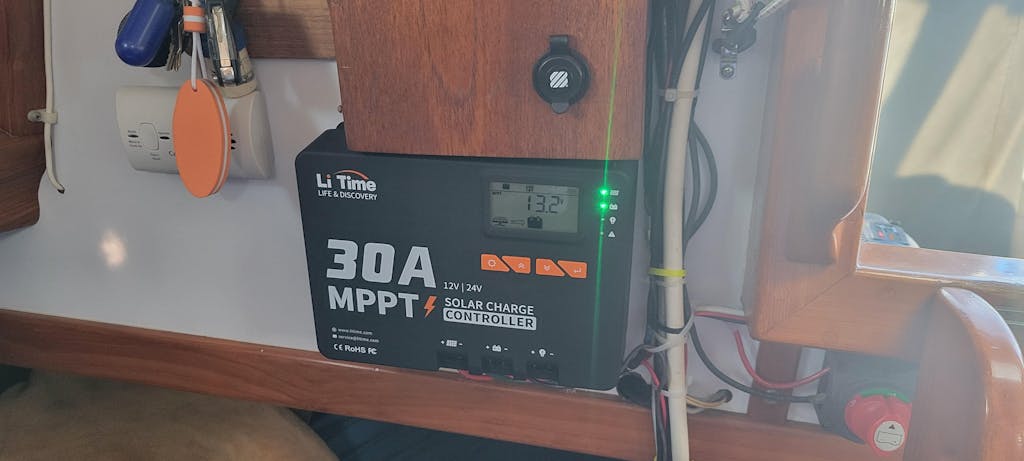 LiTime 30A MPPT 12V/24V Solar Charge Controller – LiTime-US