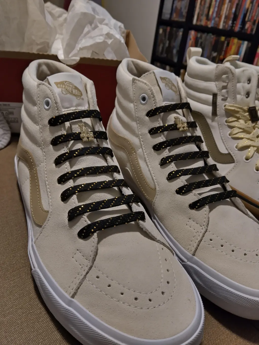 Flat Two-Tone Metallic Shoelaces — LitLaces®