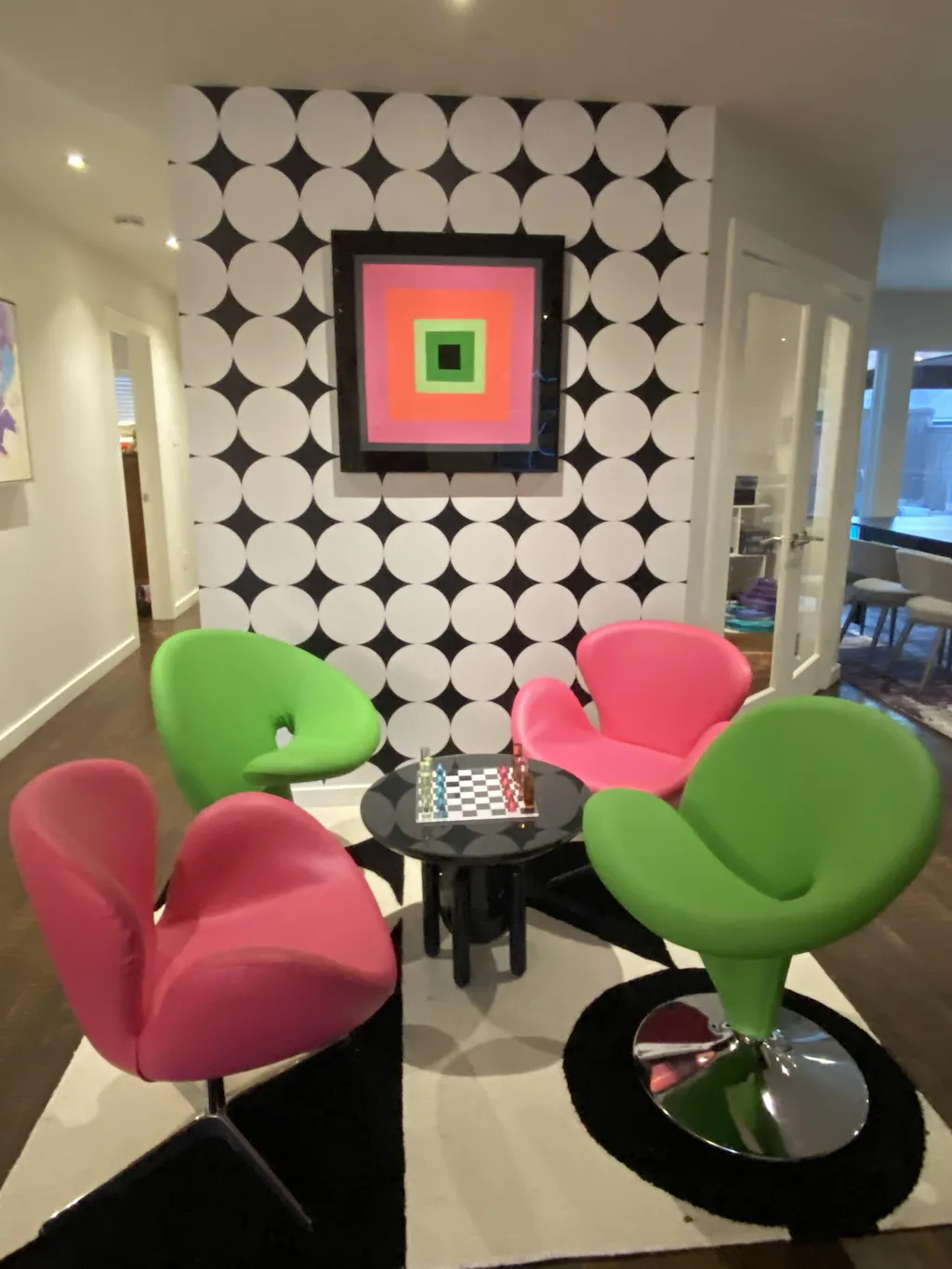 Minimal stripes design removable wallpaper | Livettes | Livettes Wallpaper