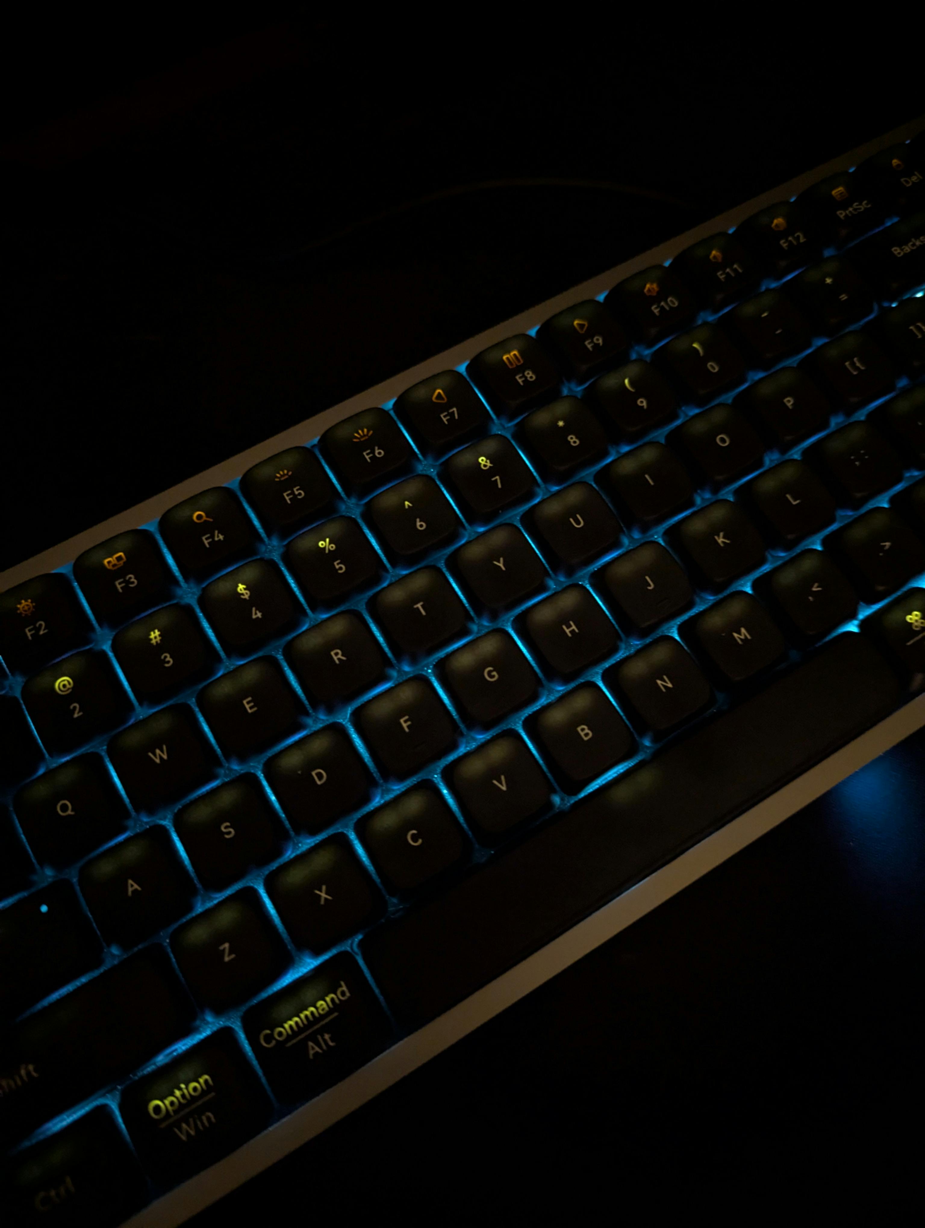 Flow100, the Smoothest Mechanical Keyboard