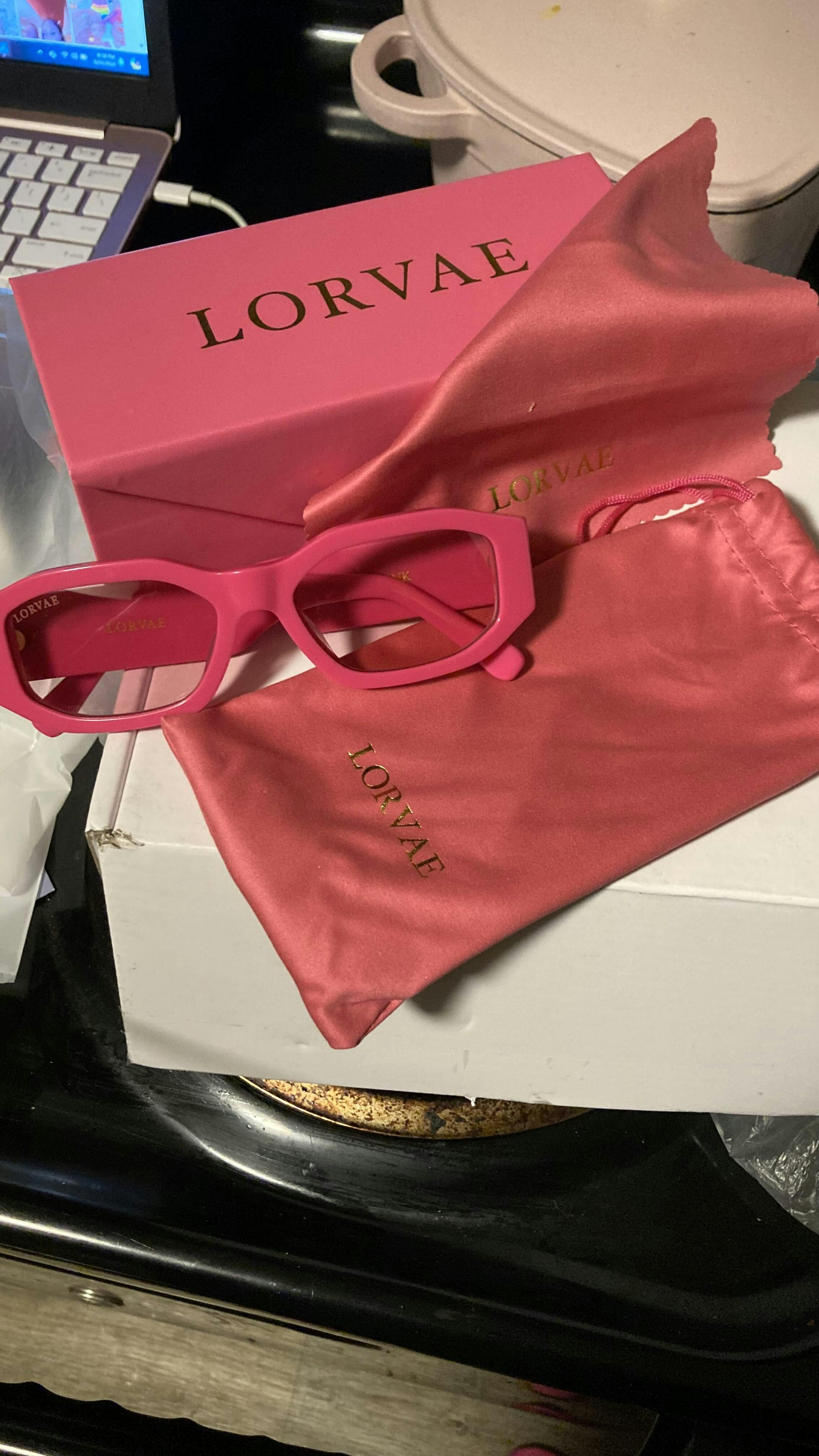 Sneaky Link – Lorvae