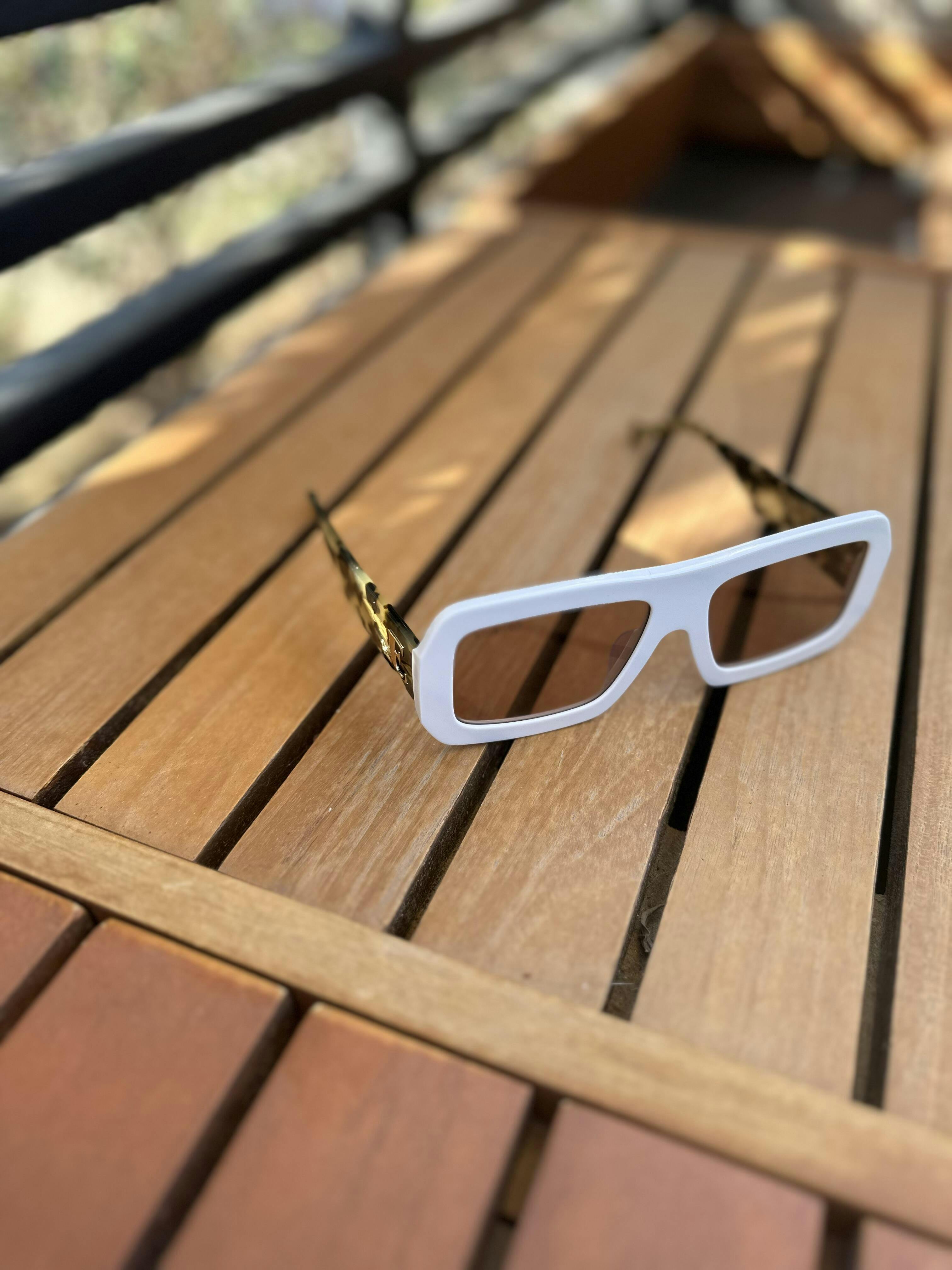 Unbothered - Twotimer – Lorvae