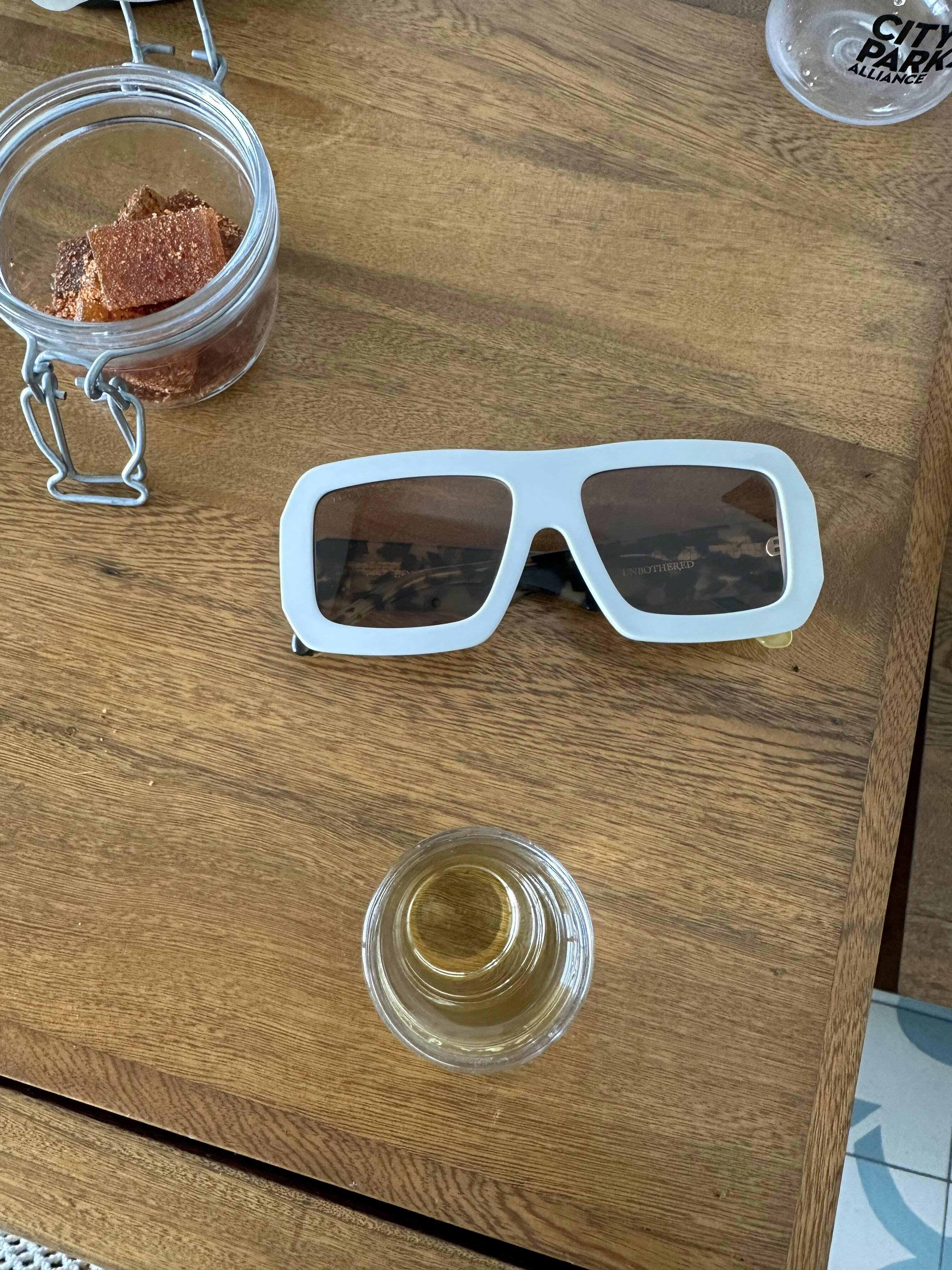 Unbothered - Twotimer – Lorvae