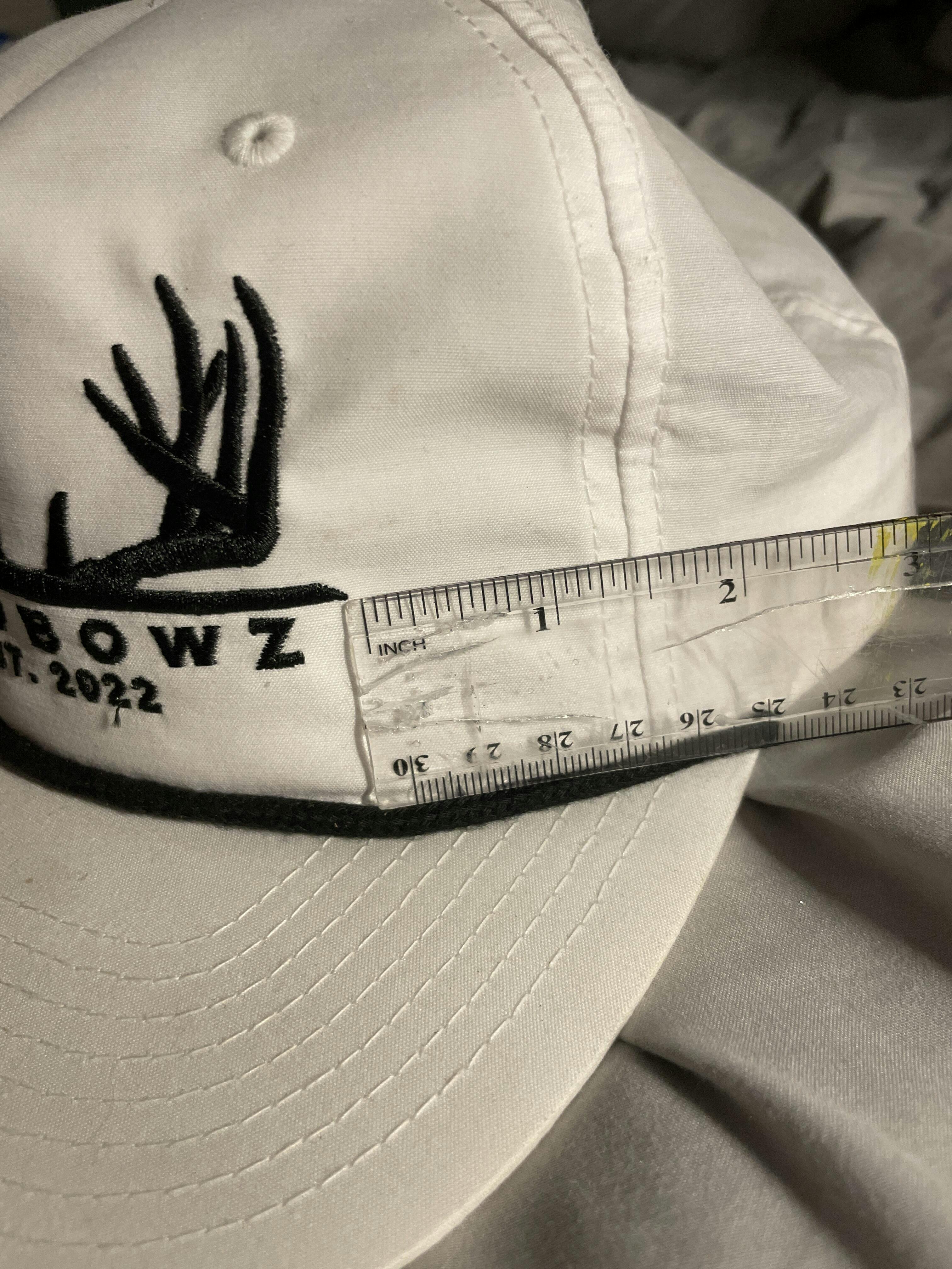 White Horns Rope Hat – Lowbowz