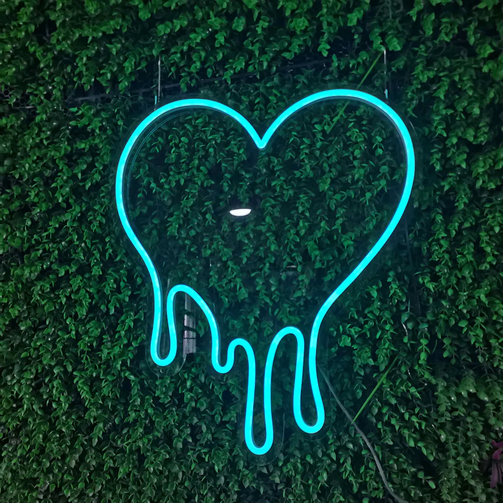 Dripping Heart Neon Sign | Neon Heart Light Melting Heart Neon Sign ...