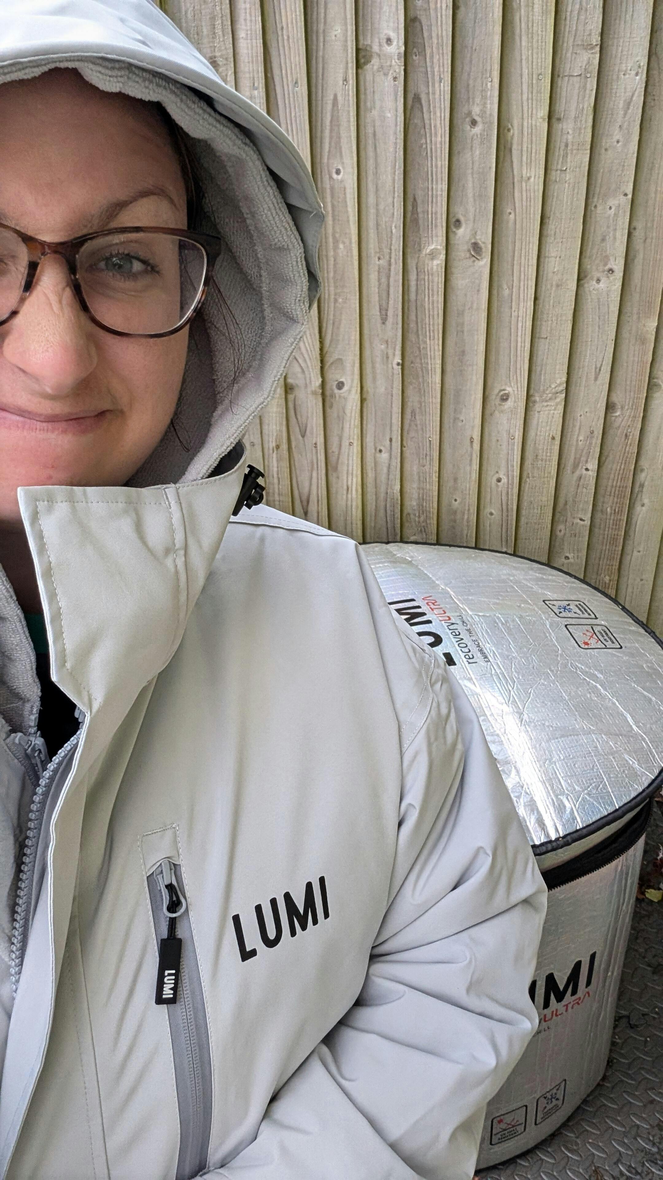 LUMI PRO DUO™ 2-in-1 Luxury Black Changing Robe & Towel Poncho – LUMI ...