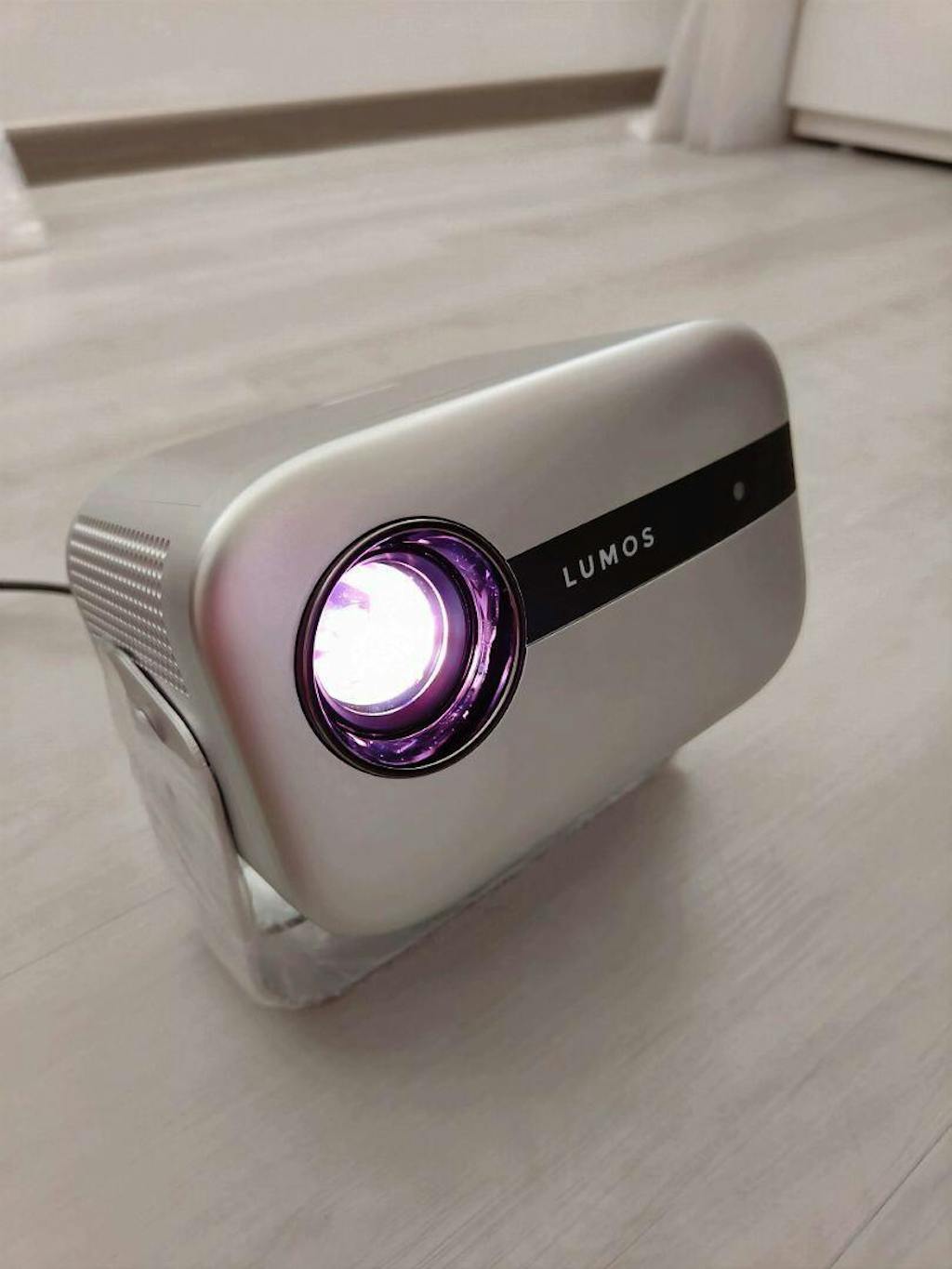 LUMOS FLOAT Home Cinema Proyektor | LUMOS Projector Indonesia – LUMOS ...