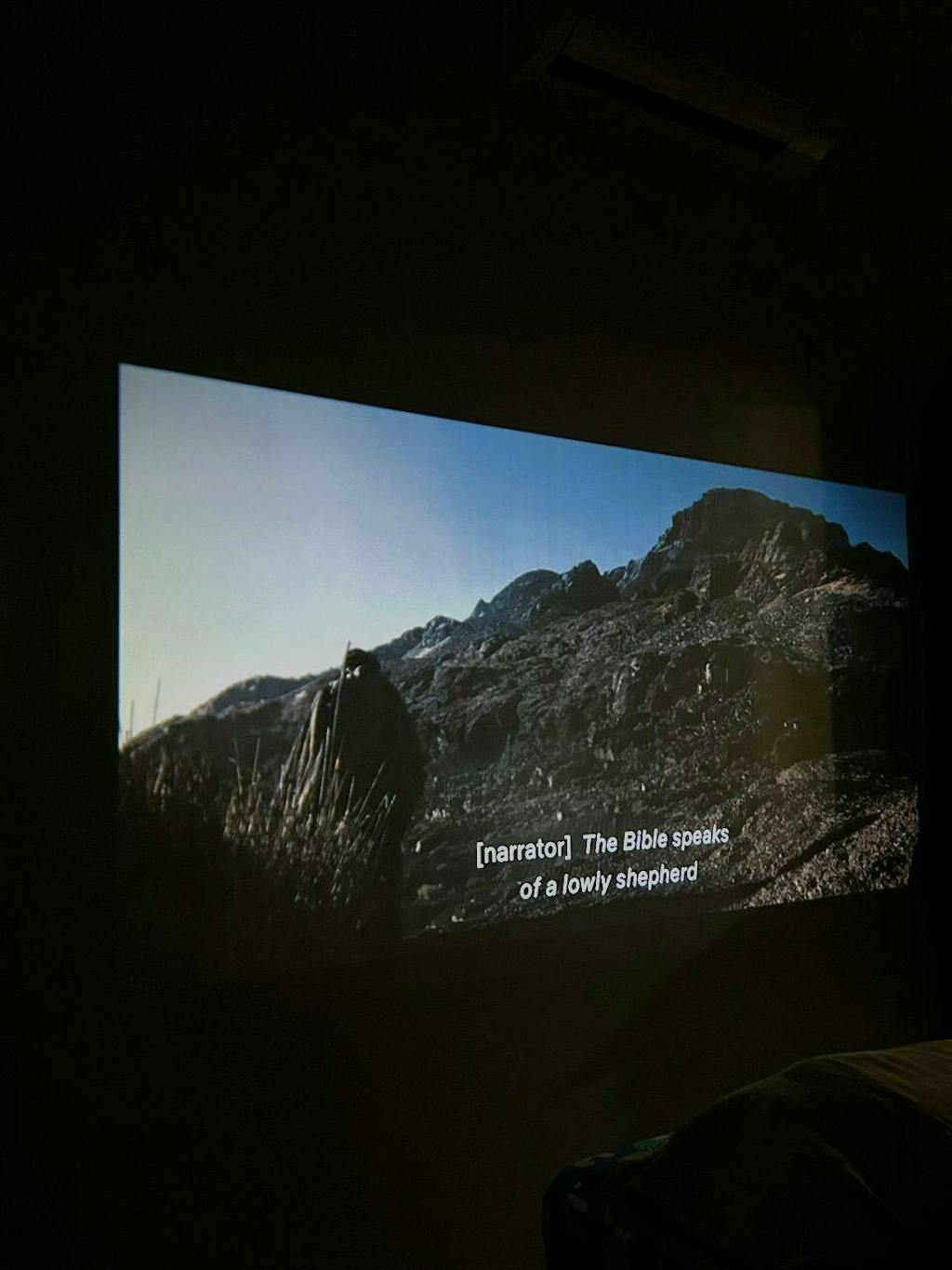 LUMOS FLOAT Home Cinema | 360 Degree Projector | LUMOS Projector ...