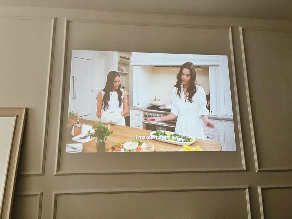 LUMOS FLOAT Home Cinema | 360 Degree Projector | LUMOS Projector ...