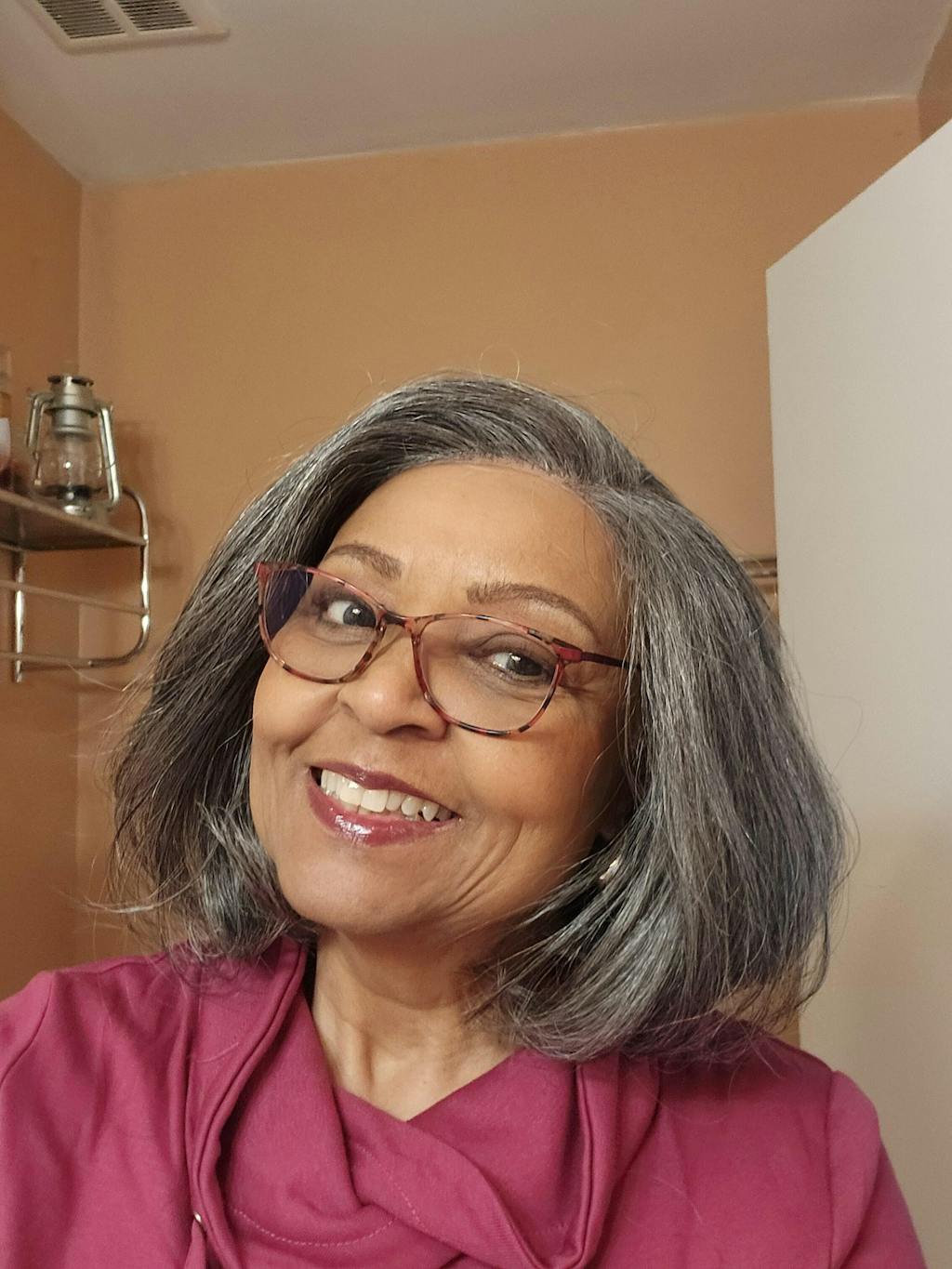 Boss Vibe Salt & Pepper Layered Bob / Body Wave Glueless Pre-Cut Minim