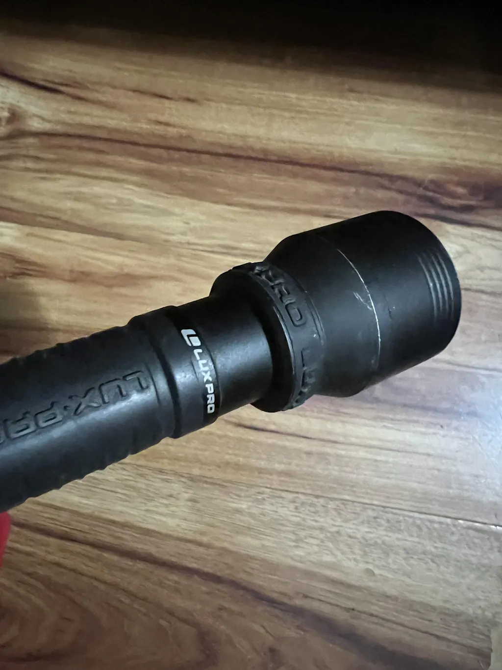 XP913 Pro Series 1100 Lumen LED Rechargeable Focus Flashlight – LUXPRO