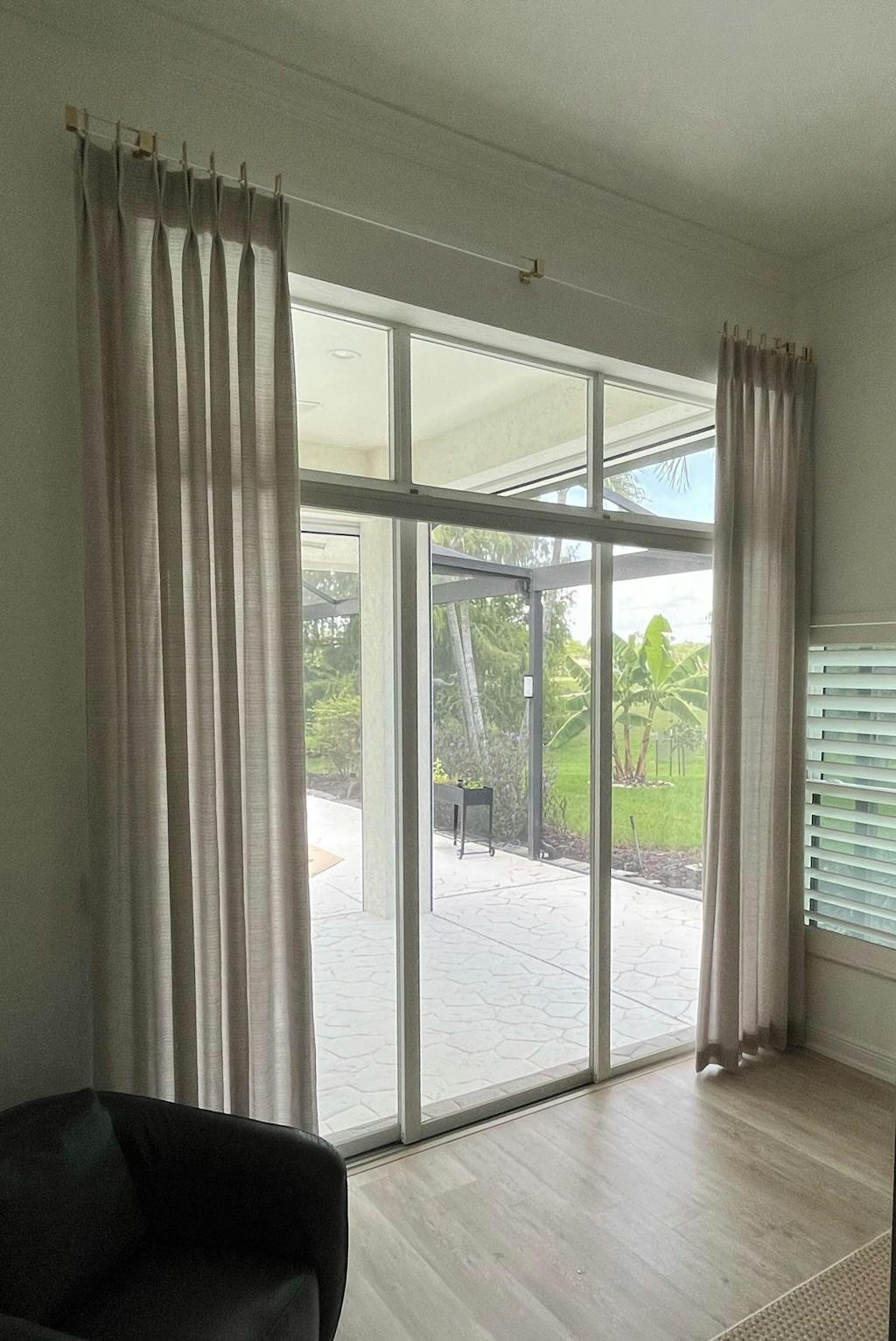 Acrylic Rectangular Curtain Rod – Lyfe Hardware