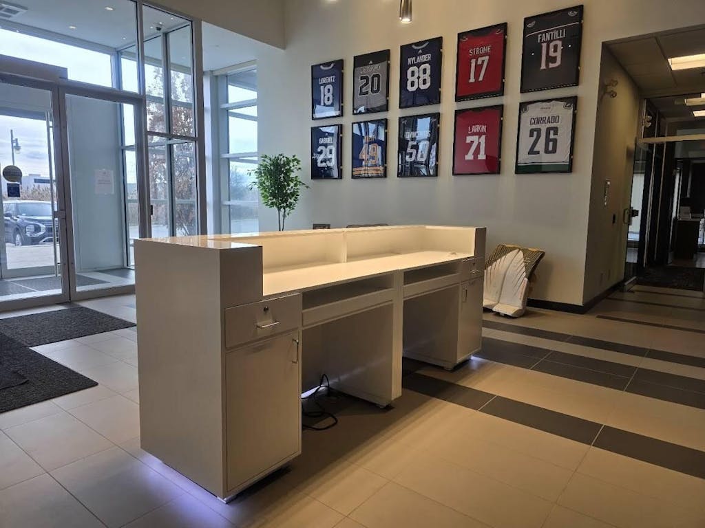 Danu Big Retail Reception Desk of High Quality - M2 Retail