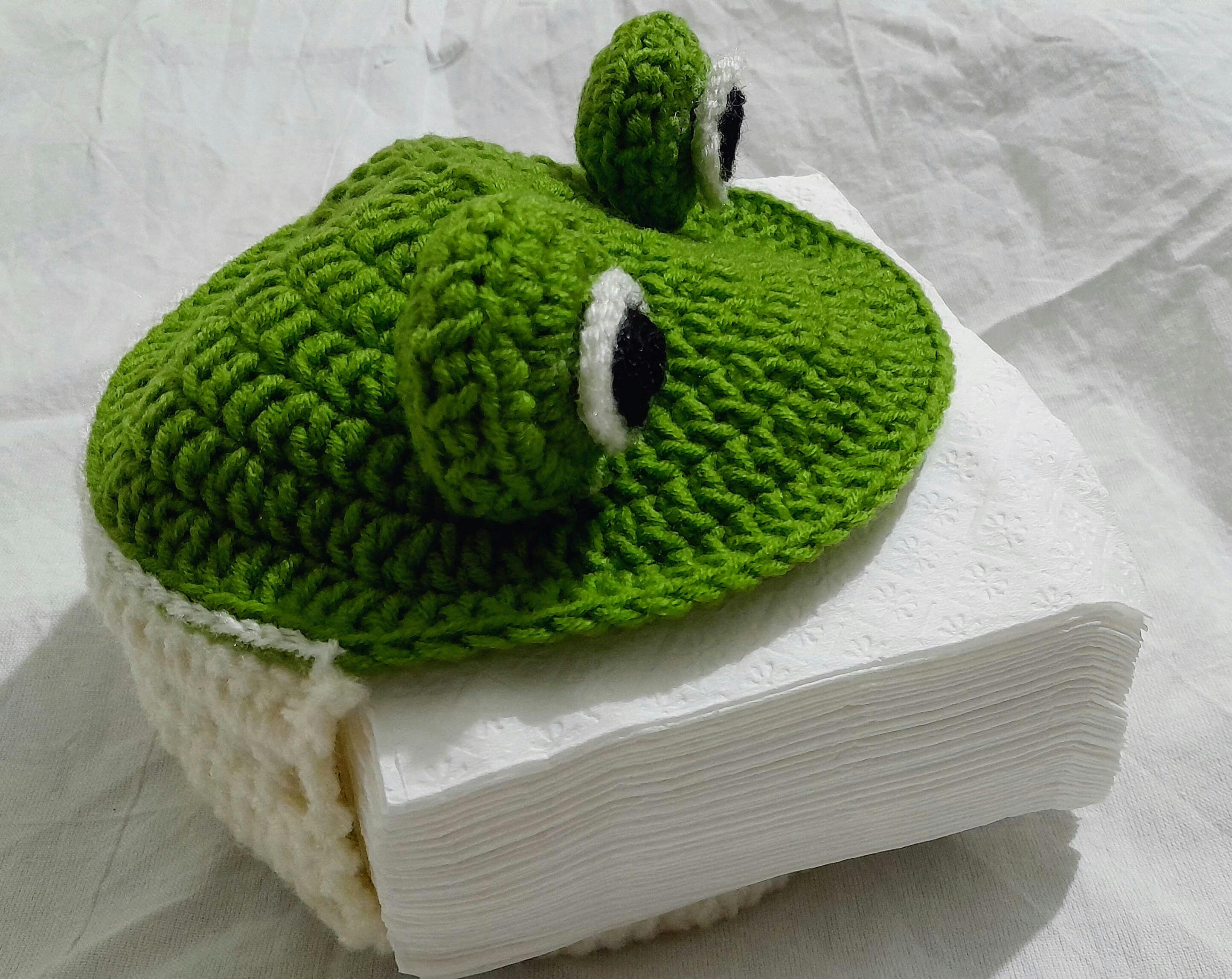 Aran Anti-Pill Yarn by Hobby Store - Pistachio Green 2021 – Magic Needles