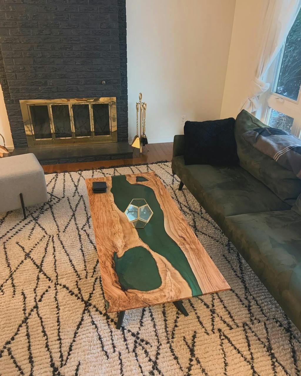 .75 Gallon (2.85 L) | Deep Pour & Casting Resin up to 4" | Magic Resin