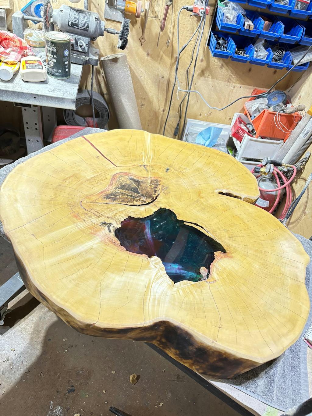 4 Gallon (15.2 L) | Table Top & Art Clear Epoxy Resin Kit | Magic Resin