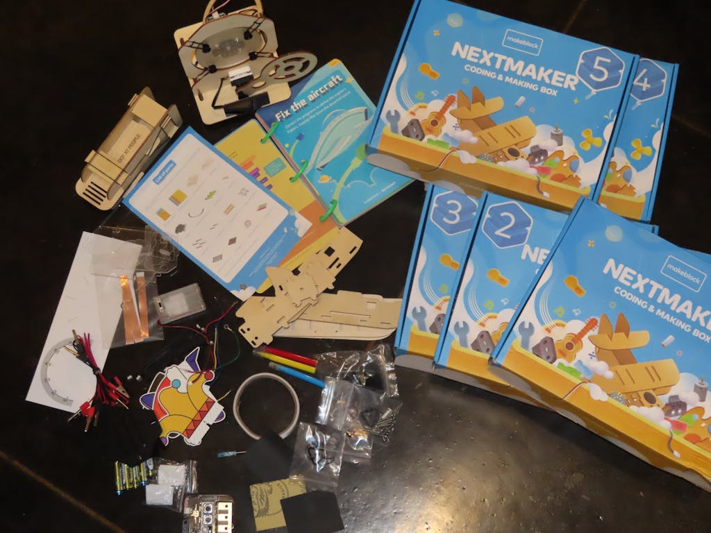 Buy NextMaker: STEM Kits with DIY projects for Kids | Makeblock