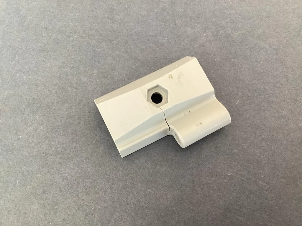 EMT Conduit Hinge Set - Maker Pipe