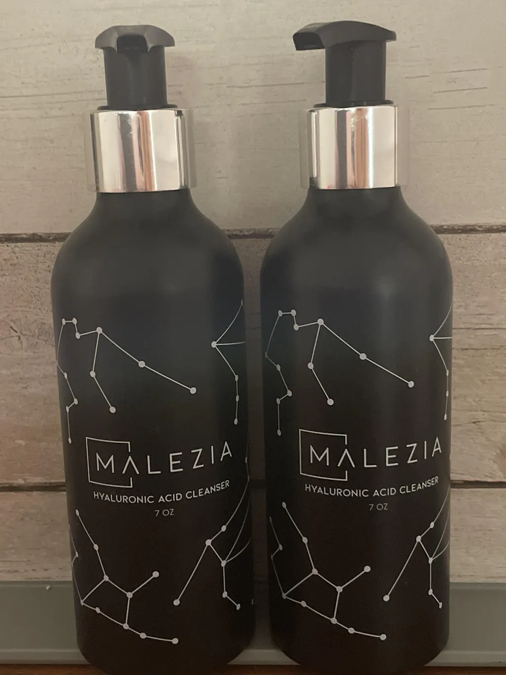 Malezia Hyaluronic Acid Cleanser for Glowing Skin