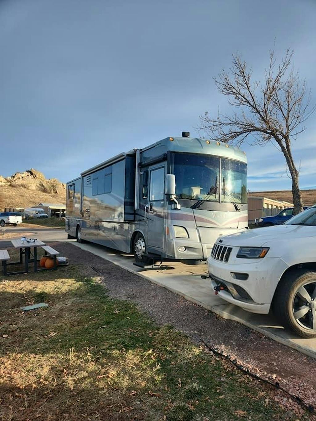 Mango Power E Home Backup and Portable Power Station