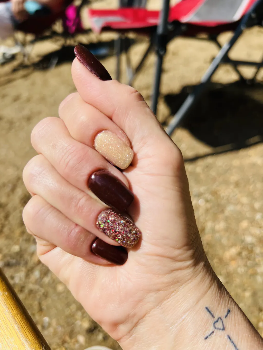 All The Jingle Ladies – Mani Boss