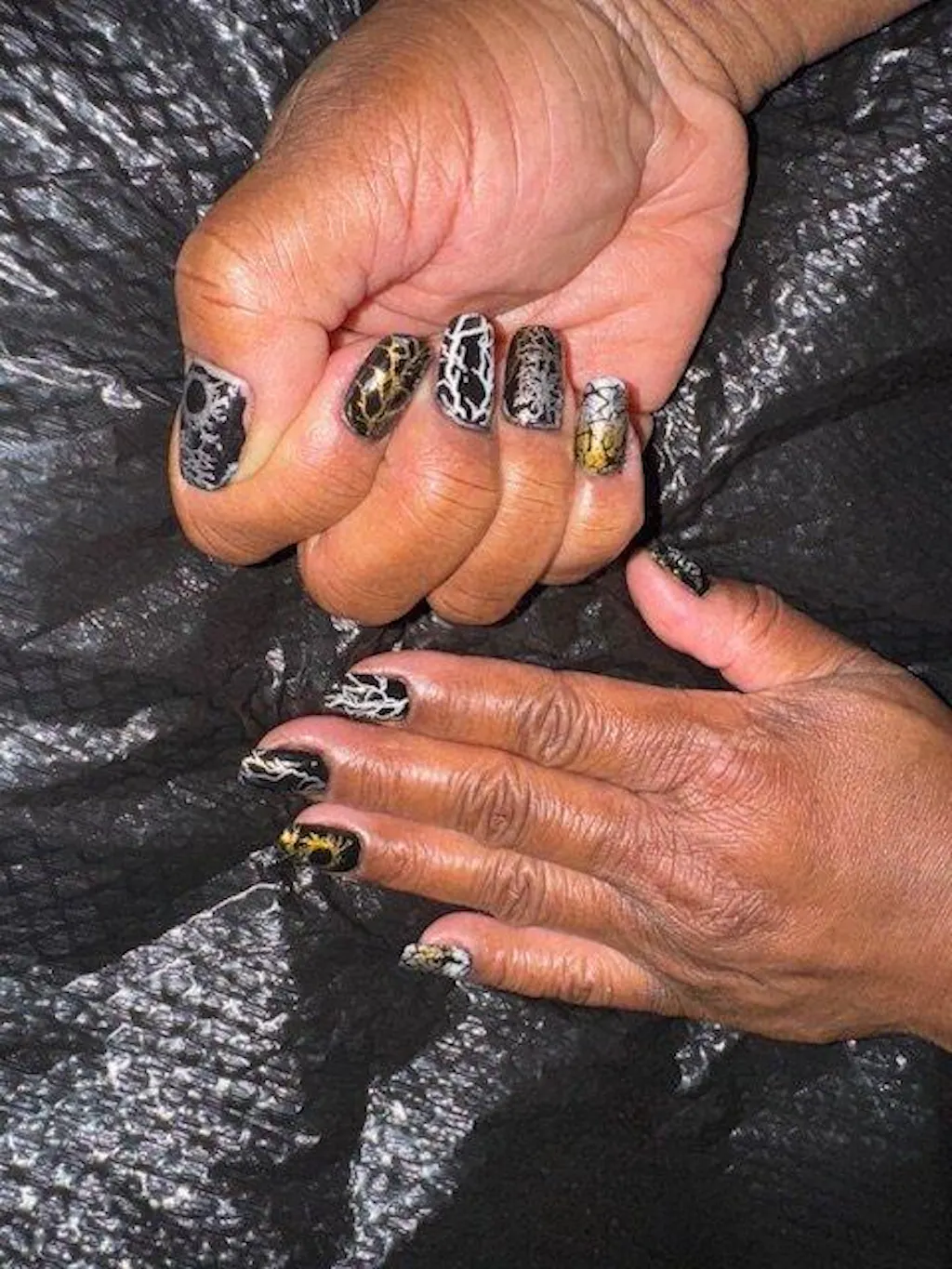 Lightning Strikes (M572) - Nail Stamping Plate – Maniology