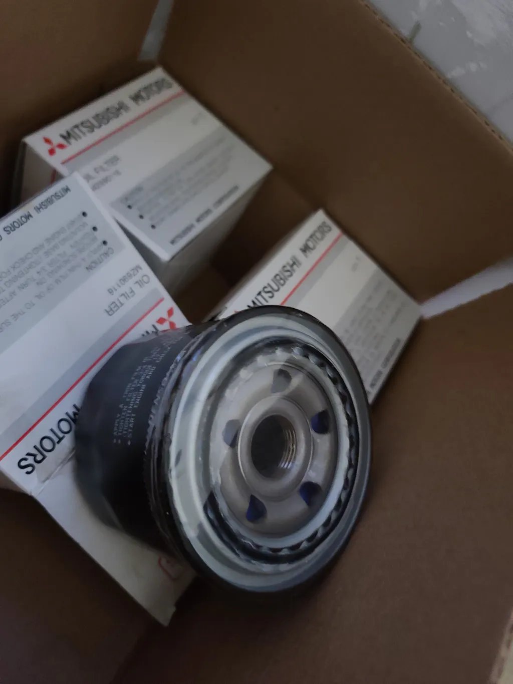 OEM Mitsubishi Oil Filter | 7 Bolt DSM / Evo (MZ690116)