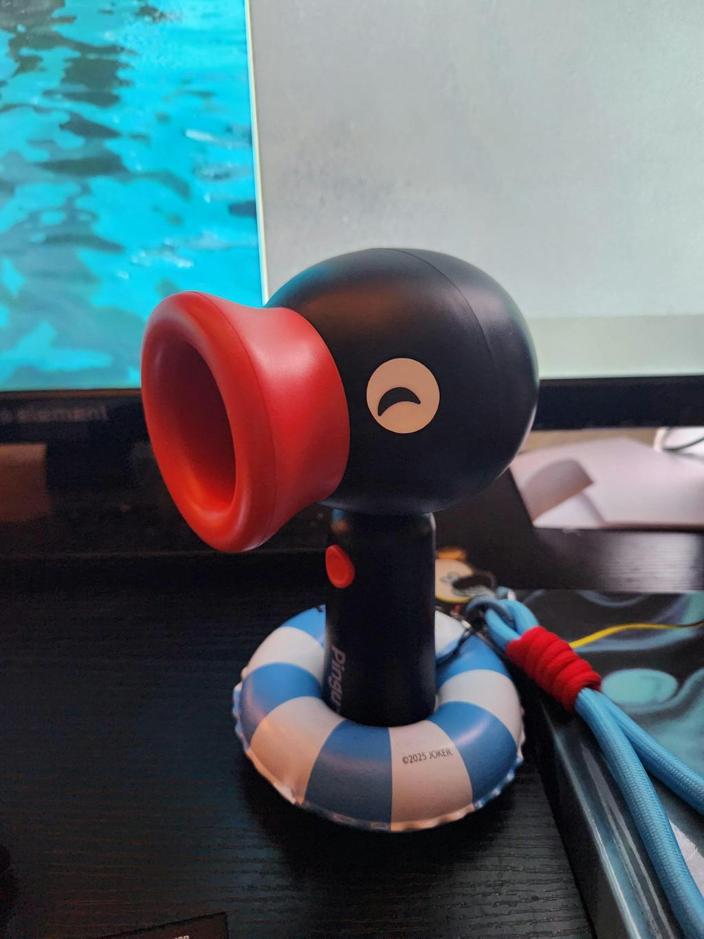 Pingu Portable Handheld Fan Travel Outdoor Use - MarTUBE®︎