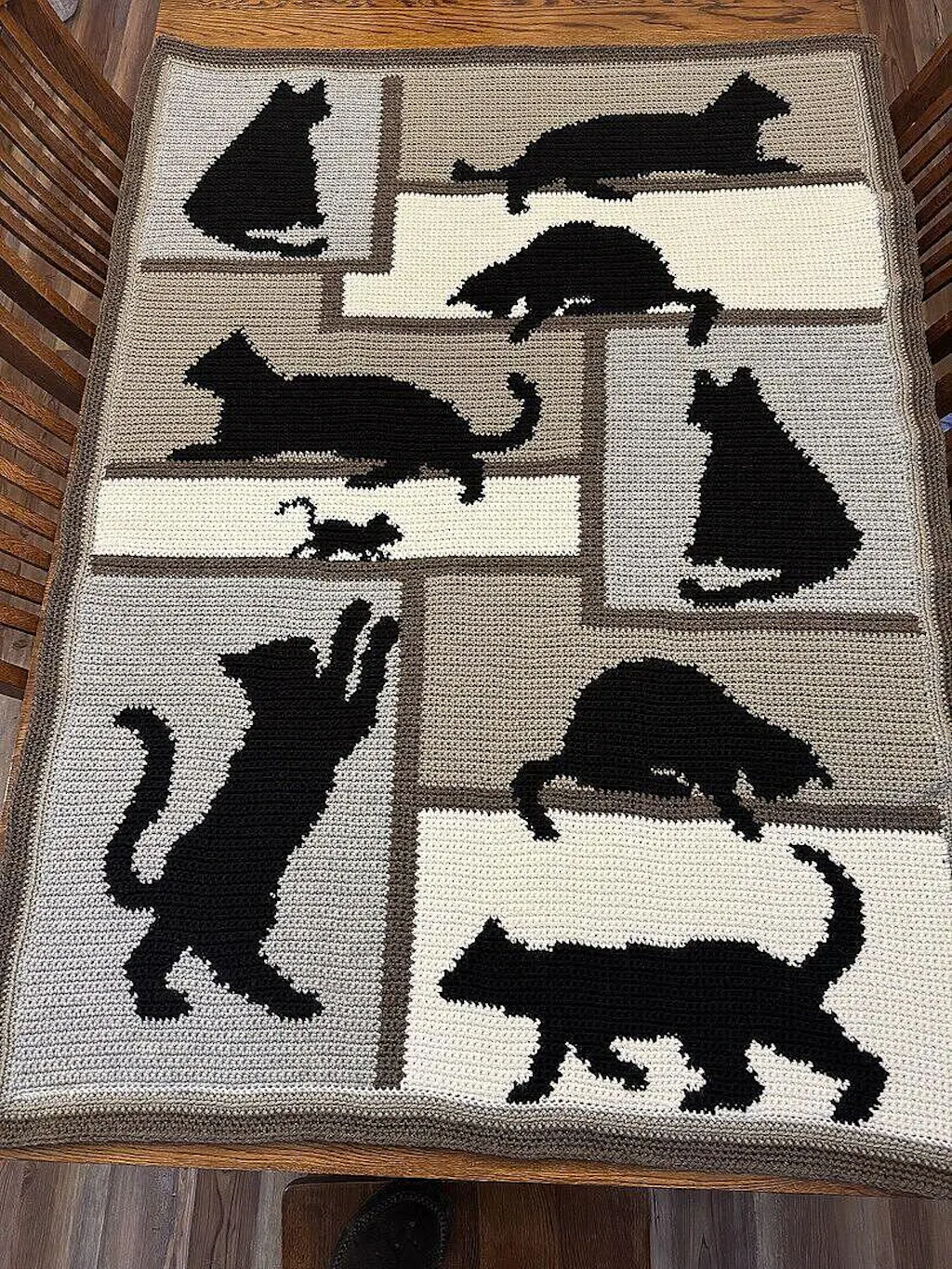 Cat Silhouettes Afghan Crochet Kit | Mary Maxim