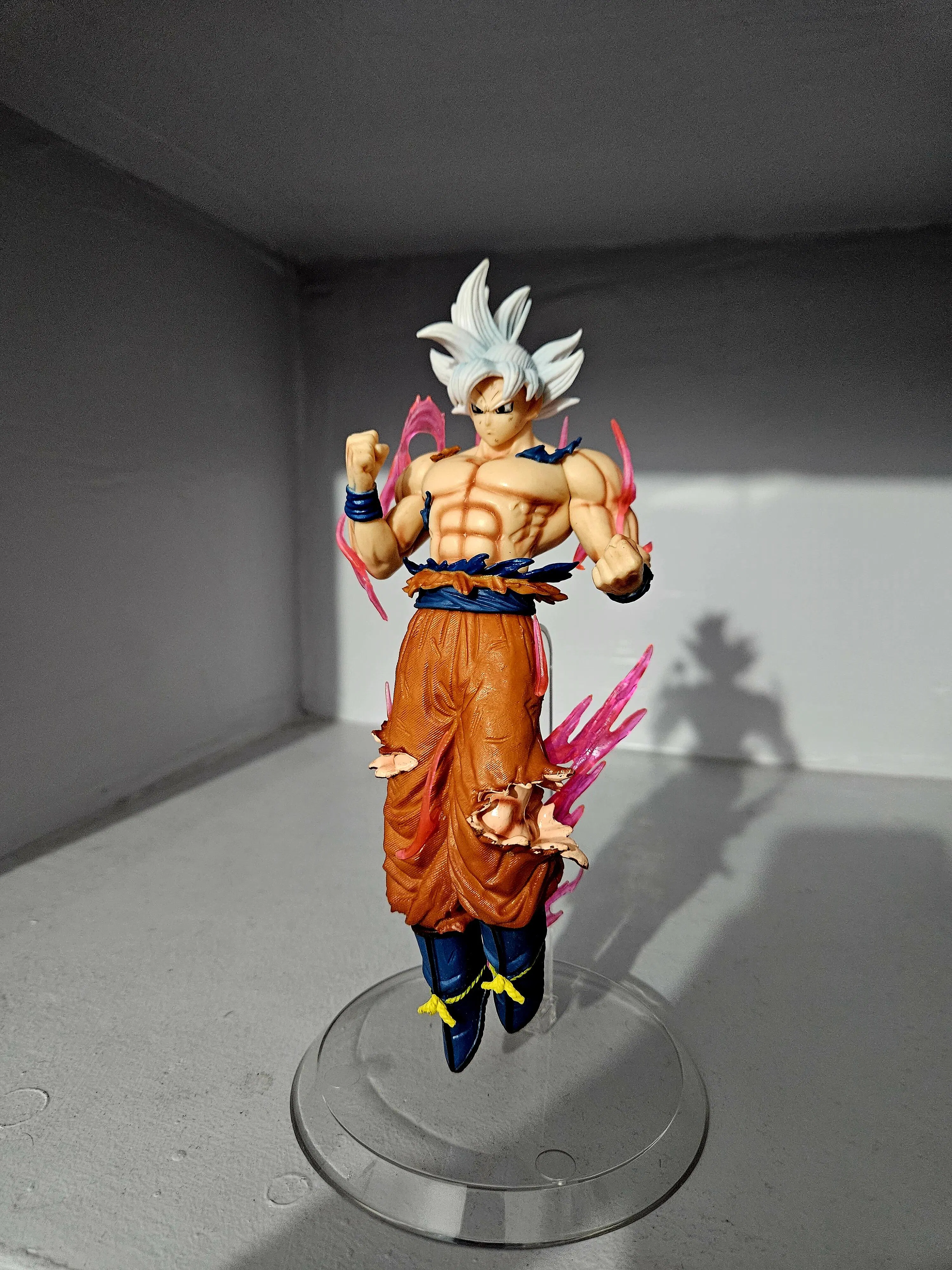 GOKU ULTRA INSTINCT ACTION FIGURE WITH STAND (20 CM HEIGHT) - DRAGON B ...