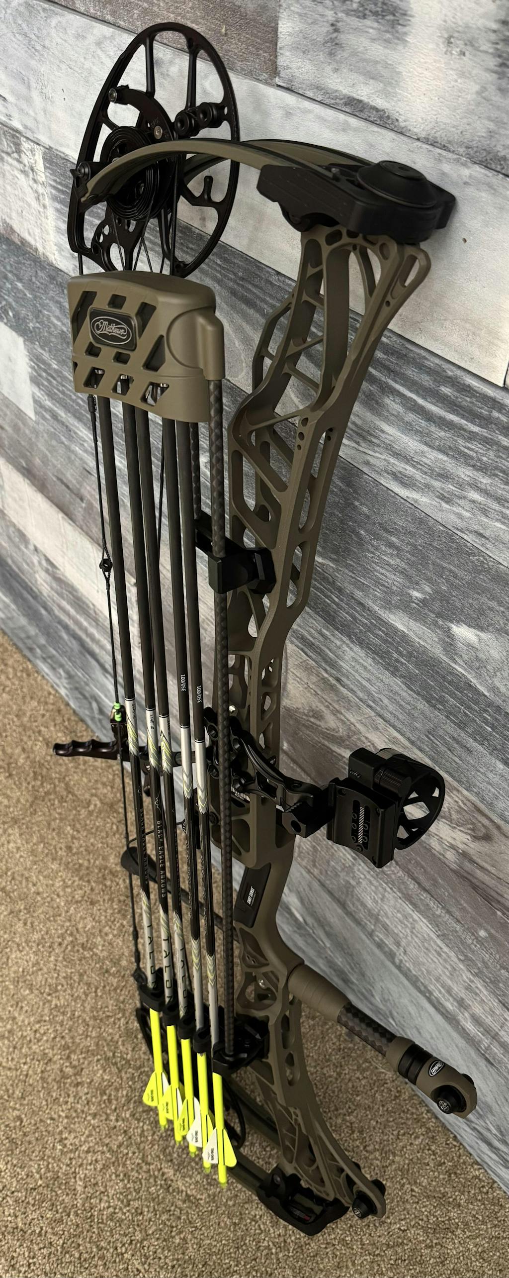 LowPro™ Detachable Quiver – Mathews Archery