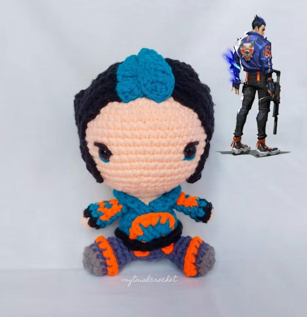 Yoru Valorant Agent Amigurumi Crochet Doll Pattern – Medaami Patterns
