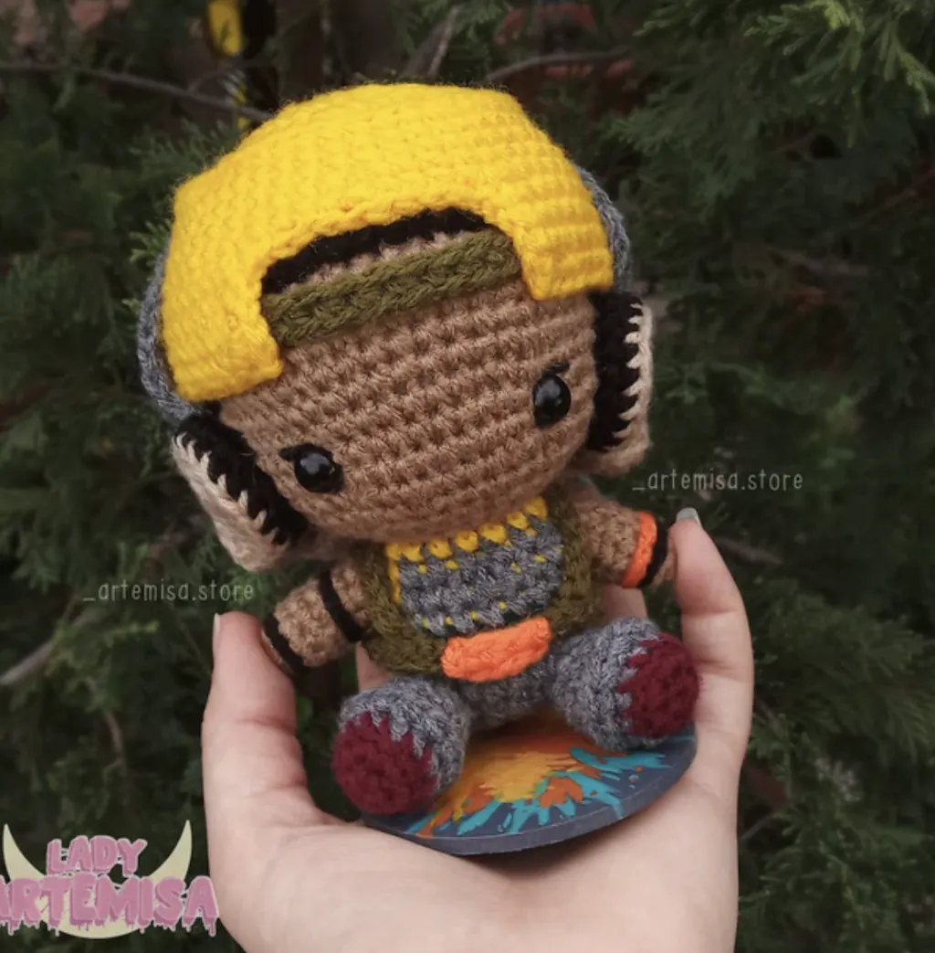 Raze Valorant Agent Amigurumi Crochet Doll Pattern – Medaami Patterns